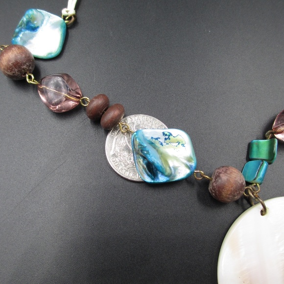 Jewelry | Vintage 19 Inch Stunning Shell Pendant Necklace | Poshmark